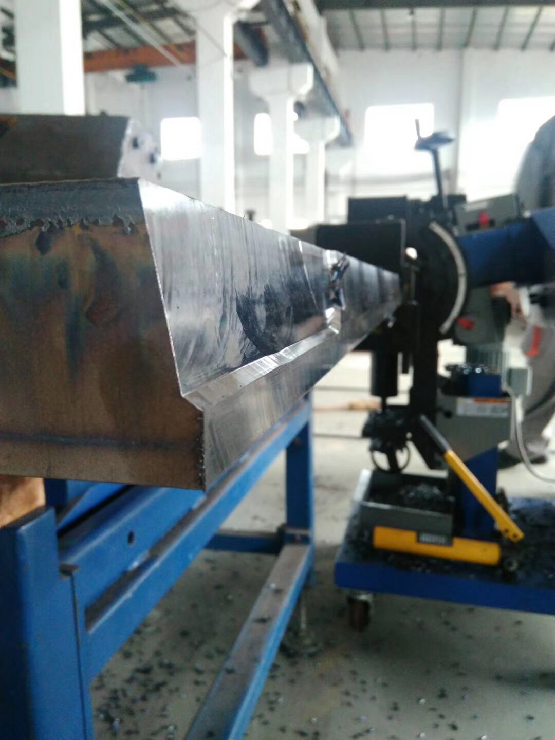 Customized option for metal plate edge beveling milling machine