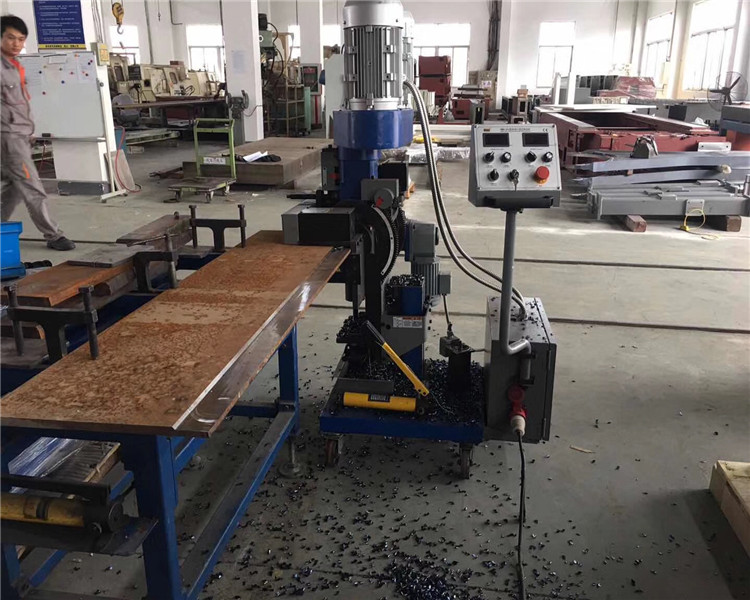 Customized option for metal plate edge beveling milling machine